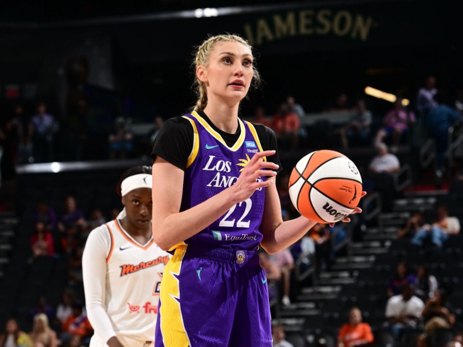 Cameron Brink deslumbra con su look más sexy en la WNBA – Lo más buscado en el mundo del deporte